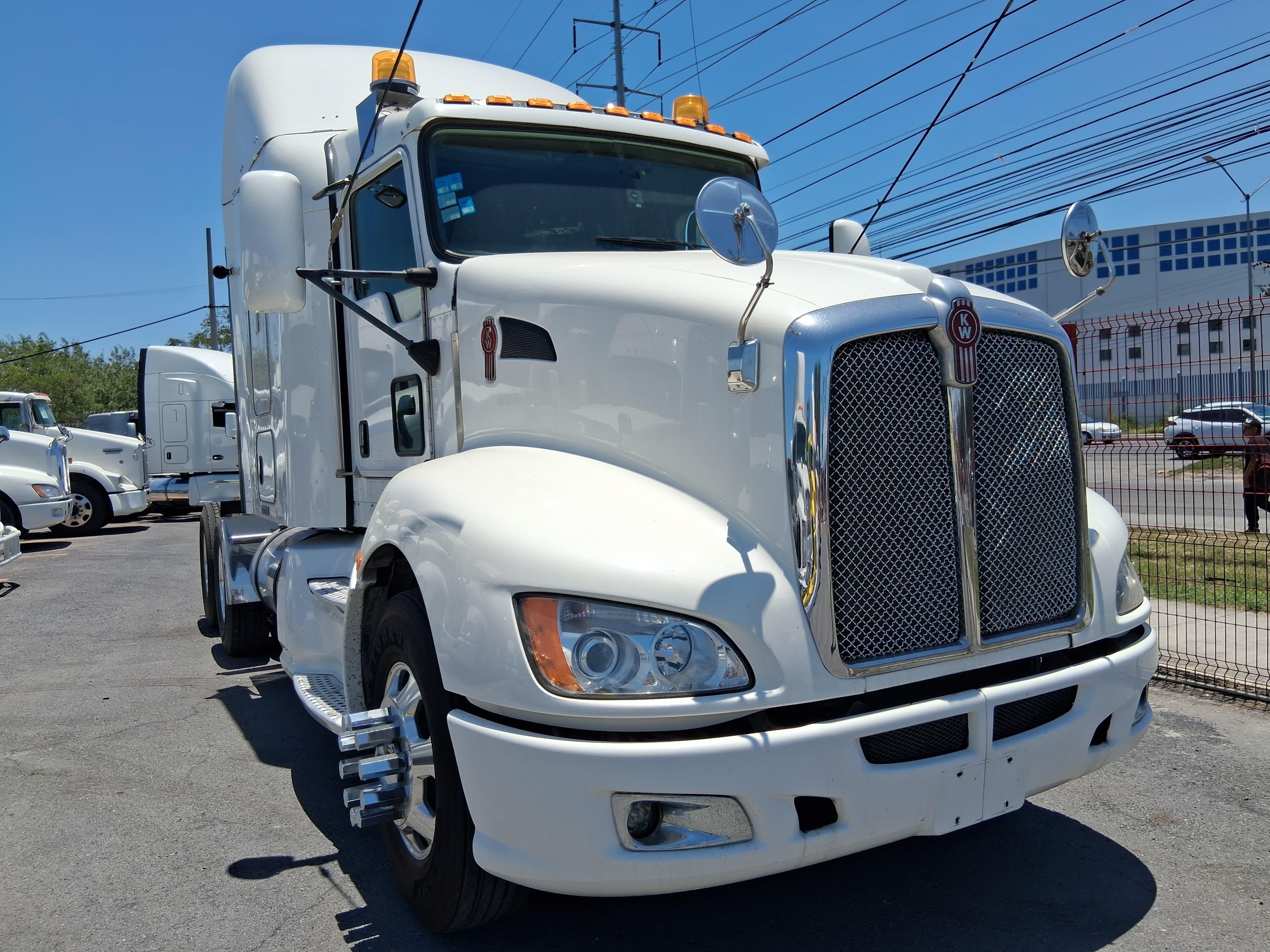 Kenworth T660 MX13 Paccar